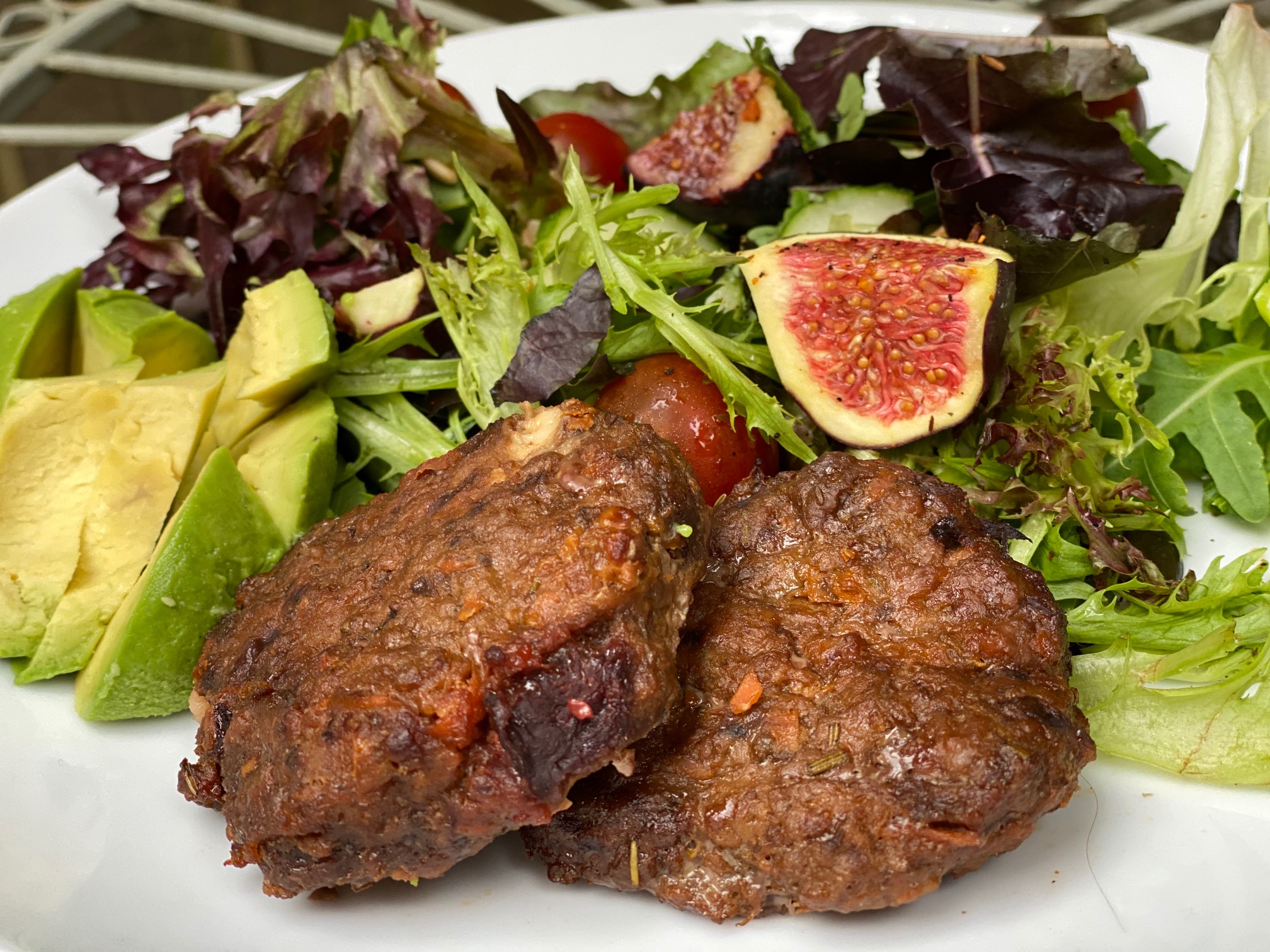 Beetroot and Feta Beef Burgers - Fitter Food - Fitter Food